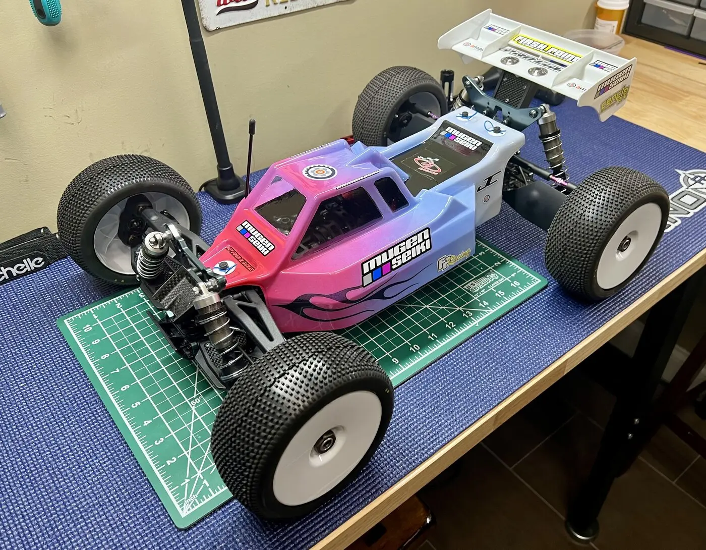 CCB’s MUGEN MBX8TR ECO | Corally RC Forum